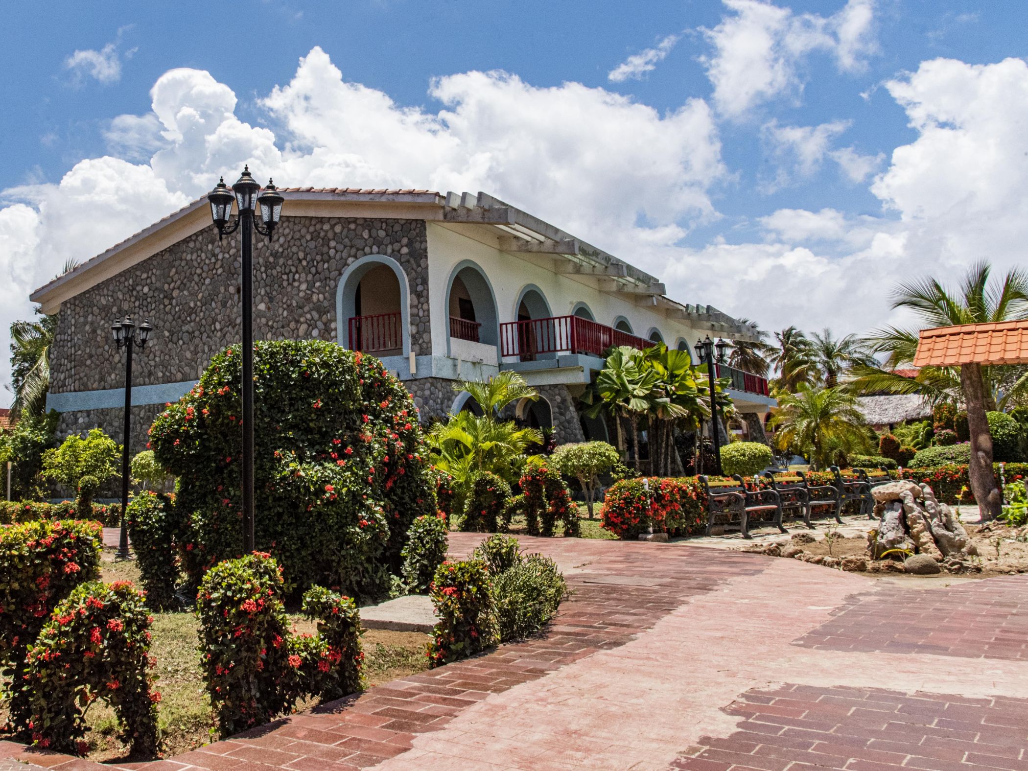 [OFFICIAL®] Club Amigo Carisol Los Corales | Destinations Santiago ...